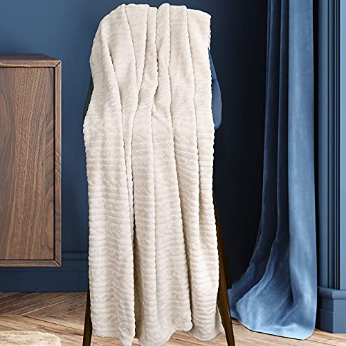 Nelaukoko Fleece Blanket Fuzzy Plush Throw Blanket 50" x 60", Super Soft Fluffy Lightweight Sofa Blanket Comfy Microfiber Flannel Blankets for Couch, Bed, Air-Conditioned Rooms (Beige)