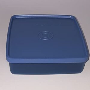 Tupperware Square Away Sandwich Keeper Teal Blue Seal