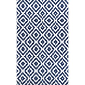 nuLOOM Kellee Machine Washable Modern Diamonds Area Rug, 4' x 6', Blue