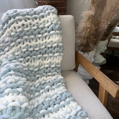 Kaffrey 50 x 60 Inches, 4.2 lb, Chunky Knit Blanket, Luxury Hand-Knitted Chenille Throw Blanket, Soft and Cozy Giant Knitted Blanket, Machine-Washable and Non-Shedding, Ocean Waves