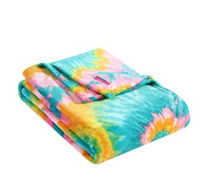 betsey johnson | fleece collection | blanket - ultra soft & cozy plush fleece, lightweight & warm, perfect for bed or couch, queen, tie dye love