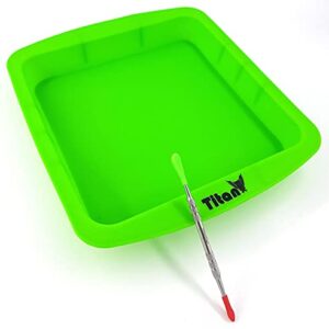 Silicone Tray Pan Cake Pastry Container approx 8"x8" with two 4.75 inch Scrape Carving Tool