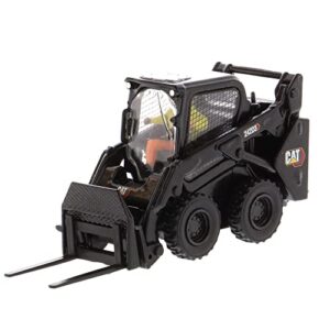 1:50 Caterpillar 242D3 Skid Steer Loader with Special Black Paint - Diecast Masters - High Line Series - 85676BK