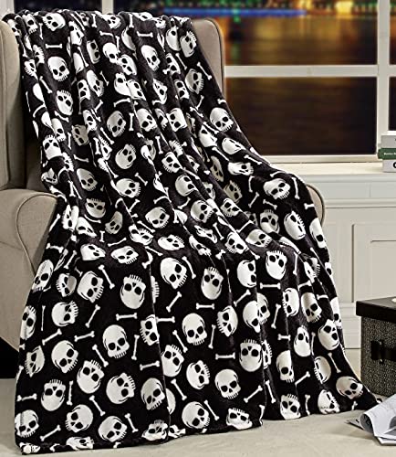 Décor&More Happy Halloween Microplush Throw Blanket (50In x 60In) - Creepy Skull