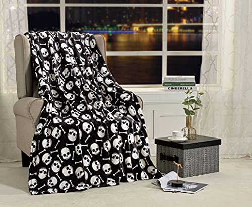 Décor&More Happy Halloween Microplush Throw Blanket (50In x 60In) - Creepy Skull