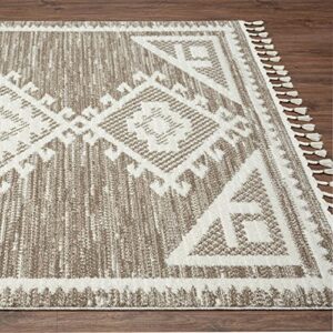 LUXE WEAVERS Ibiza Collection 8066 Brown 6x9 South Western Fringe Geometric Area Rug