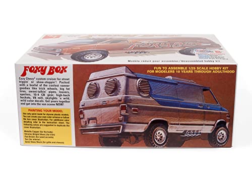 AMT 1975 Chevy Van Foxy Box 1:25 Scale Model Kit