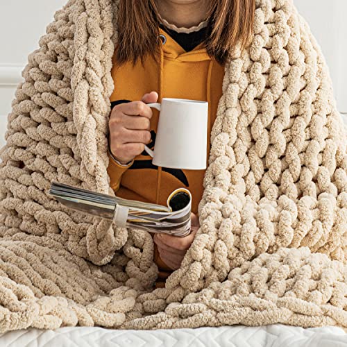 Chunky Knit Blanket Throw - 50"x60" 3.7 lbs. - Soft Chenille Yarn Knitted Blanket - Machine Washable Crochet Blanket - Handmade Cable Knit Throw Blanket for Couch, Bed (Oat White)