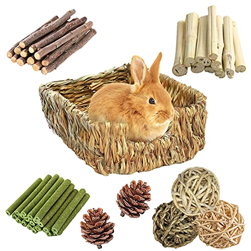 Hamiledyi Rabbit Grass Bed for Bunny, 21 Pcs Rabbit Chew Toys for Teeth Grinding Sweet Bamboo Timothy Stick Woven Grass Ball Pine Cone Natural Straw Bedding for Guinea Pig Hamster Chinchilla