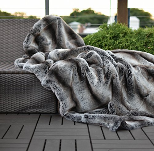 Luxury Faux Fur Oversized Throw Blanket with Plush Velvet Reverse, Fox Lynx or Gray Mink (Chinchilla X-Long)