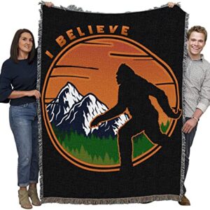 Pure Country Weavers I Believe Squatch in Blanket - Bigfoot Sasquatch Gift Fantasy Tapestry Throw Woven from Cotton - Made in The USA (72x54)