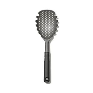 oxo good grips pasta scoop strainer,gray