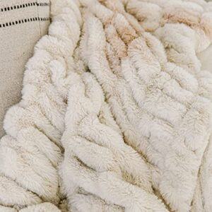 Minky Designs Minky Blankets | Chic Level Comfort | Ideal for Adults, Kids, Teens | Super Soft, Warm & Cozy