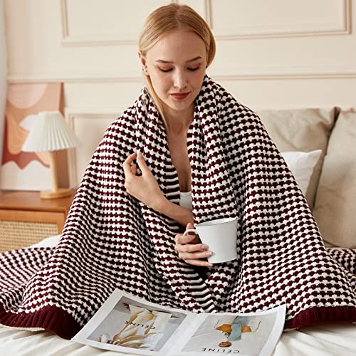 Aqaprert Knit Sherpa Fleece Throw Blanket - Thick, Double Layers Cotton Cable Knit and Ultra-Soft Sherpa, Extra Cozy and Warm, Machine Washable, Suitable for Couch, Bed, Sofa. 50x60 Inches (Wine Red)