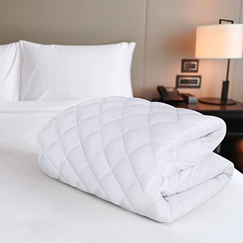 Utopia Bedding Quilted Fitted Mattress Pad (King) - Elastic Fitted Mattress Protector - Mattress Cover Stretches up to 16 Inches Deep - Machine Washable Mattress Topper