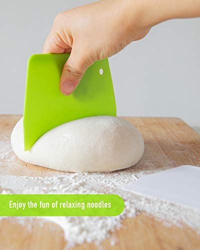 YUNDUOJIA (2PCS) Dough Scraper Bowl Scraper ，Food safe Plastic Dough Cutter， Flexible Plastic Scraper Practical Bench Scraper Multipurpose Food Scrappers for Bread Dough Cake Fondant Icing