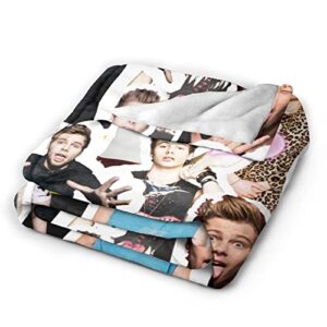 Blanket Luke Hemmings Soft and Comfortable Warm Fleece Blanket for Sofa,Office Bed car Camp Couch Cozy Plush Throw Blankets Beach Blankets