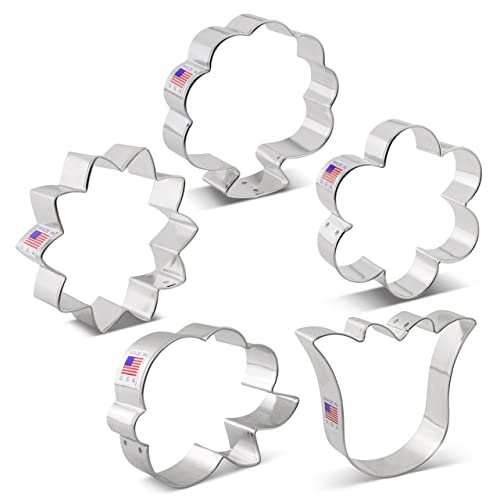 Ann Clark Cookie Cutters 5-Piece Summer Flowers Cookie Cutter Set with Recipe Booklet, Rose, Sunflower, Tulip, Flower Bouquet