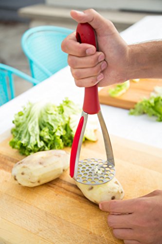 Zyliss Stainless Steel Potato Masher - Stainless Steel Metal Potato & Vegetable Masher - Silicone Bowl Scraper & Integrated Hanging Hook - Stainless Steel