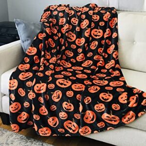 Serafina Home Halloween Throw Blanket: Spooky and Fun Jack's Family Pumpkin Print on Velvet Fleece for Sofa Bed Couch Chair Dorm