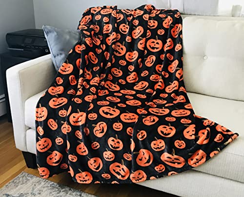 Serafina Home Halloween Throw Blanket: Spooky and Fun Jack's Family Pumpkin Print on Velvet Fleece for Sofa Bed Couch Chair Dorm