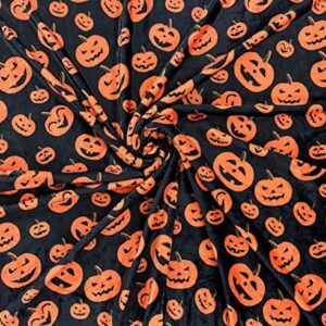 Serafina Home Halloween Throw Blanket: Spooky and Fun Jack's Family Pumpkin Print on Velvet Fleece for Sofa Bed Couch Chair Dorm