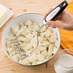 Spring Chef - Must-Have Potato Masher with Long Handle, Easy-to-Clean Stainless Steel Wire Head Masher Kitchen Tool, Includes a High Quality Vegetable Peeler