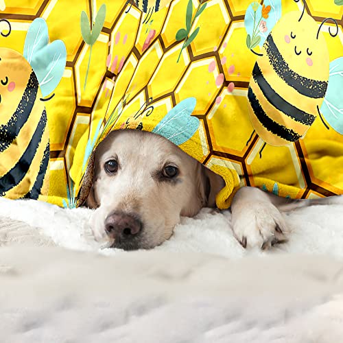 Cute Bee Blanket Bee Gifts for Kids Adults Flowers Yellow Fleece Plush Throw Blanket for Couch Bed Honeycomb Decor, Warm Lightweight Super Soft Blankets All Seasons, 60x50 Inch