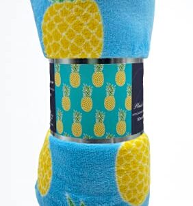 Summertime Whimsy Plush Fleece Throw Blanket (50" x 60") - Pineapple