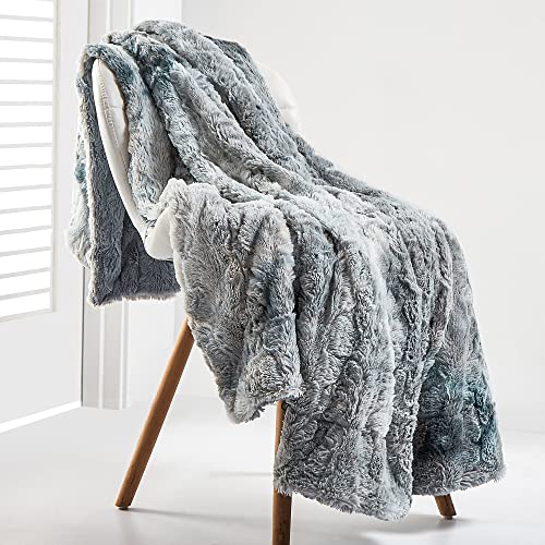 Faux Fur Throw Blanket for Bed, Sofa and Couch - Luxury Double Sided Soft Blanket - Fuzzy Blankets & Throws Warm Blanket - Cozy Blanket – 50 x 65 Inches