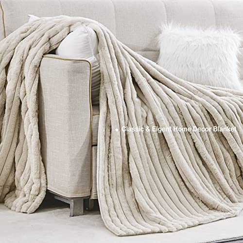 softan Faux Fur Blanket, Soft Fuzzy Fluffy Striped Fleece Throw Blanket for Couch Sofa Living Room, Beige Furry Throw Blanket, Cream White Fur Throws - 50"x 60"