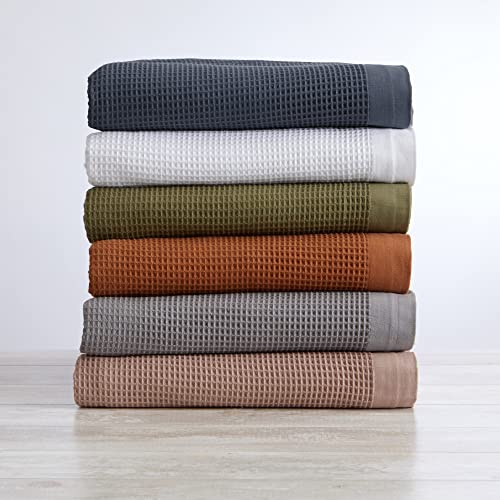 Great Bay Home 100% Cotton Olive Waffle Weave King Blanket | Lightweight and Breathable | Soft Versatile Dark Green Bed Blanket | Perfect for Layering Cotton Blanket | Hazel Collection