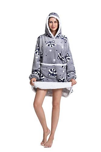 LUSJNGE Adult Sherpa Wearable Blanket Hoodie for Women Teen Girls Giant Hooded Blanket Sweatshirt Fluffy Comfy Fleece Snuggie Blankets with Sleeves Raccoons