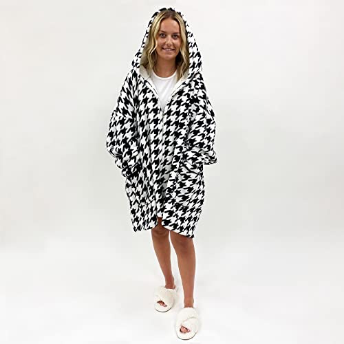 Dreamscene Houndstooth Oversized Zip-Up Hooded Blanket Sherpa Fleece Wearable Adult Hoodie Womens Sweatshirt Jumper, Black White