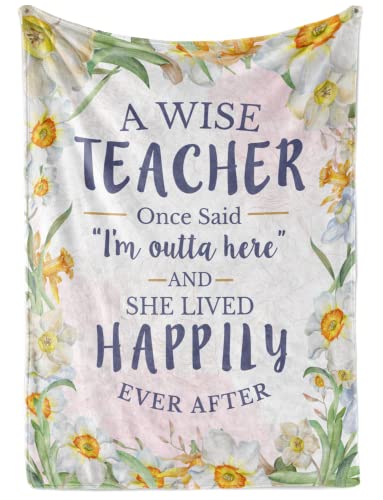 InnoBeta Teacher Retirement Gifts for Women, Bed Flannel Plush Blankets (50"x 65") - A Wise Teacher