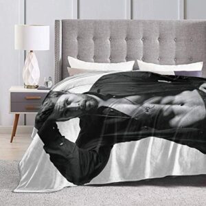 Chris Hemsworth Soft and Comfortable Wool Fleece Throw Blankets Yoga Blanket Beach Blanket Suitable for Home and Tourist Camping