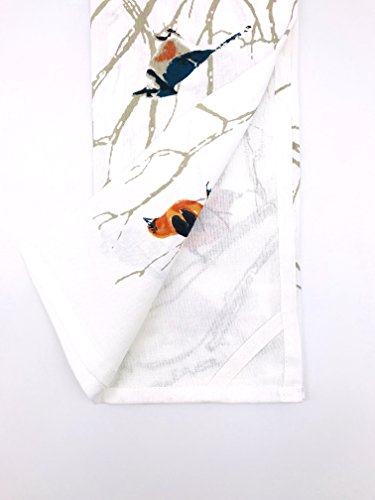 INDIA OVERSEAS Bird Watching Hand Towels: Colorful Artistic Wildlife Design, Set of 2