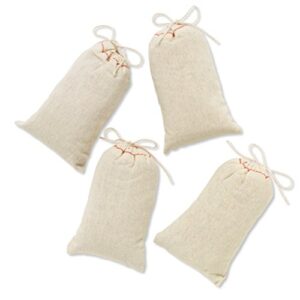 whitmor aromatic cedar sachets s/4