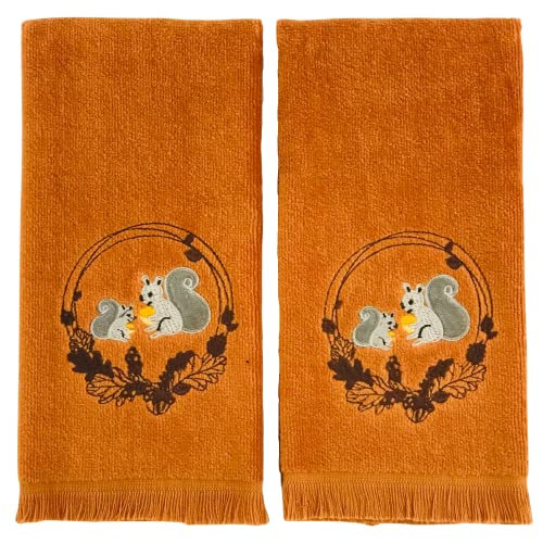 Serafina Home Decorative Fall Fingertip Towels: Elegant Embroidered Squirrels with Acorns in Autumn Wreath Design on Plush Burnt Orange, 2 Piece Set, 11" x 18" Inch