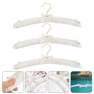 DECHOUS 3pcs Satin Padded Hangers Clothes Hanger Anti Slip Cushioned Hangers Sweaters Silk Hangers Wedding Dress Hangers Sponged Padded Clothes Hangers with Buttons White