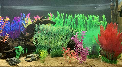 BEGONDIS 14 Pcs Artificial Green Seaweed Water Plants, Fish Tank Aquarium Decorations, Made of Soft Plastic