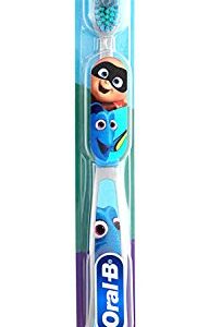 Oral-B Battery Powered Kids Manual Toothbrush, Finding Dory Characters, for Children and Toddlers 3+, Extra Soft Bristles - Pack of 6 (Characters and Colors Vary)