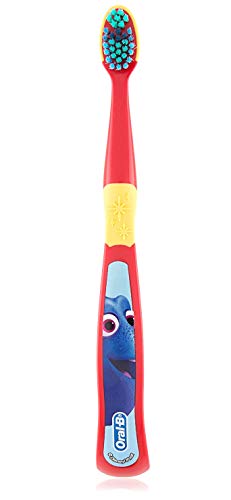 Oral-B Battery Powered Kids Manual Toothbrush, Finding Dory Characters, for Children and Toddlers 3+, Extra Soft Bristles - Pack of 6 (Characters and Colors Vary)