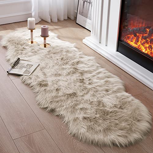 Faux Fur Rug for Bedroom, Fluffy Runner Rugs Soft Sheepskin Rug Sofa Couch Seat Cushion, 2x6ft Beige Plush Area Rug Shag Rugs Floor Carpets for Nursery Bedside, Cute Shaggy Fuzzy Home Decor