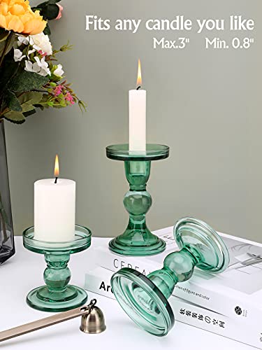 Lewondr Glass Candle Holders, 3 Pieces Crystal Clear Candlesticks with Elegant Design for Pillar Taper Candle and Tea Light, Home Table Living Room Wedding Party Decorations Home Décor - Green