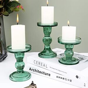 Lewondr Glass Candle Holders, 3 Pieces Crystal Clear Candlesticks with Elegant Design for Pillar Taper Candle and Tea Light, Home Table Living Room Wedding Party Decorations Home Décor - Green