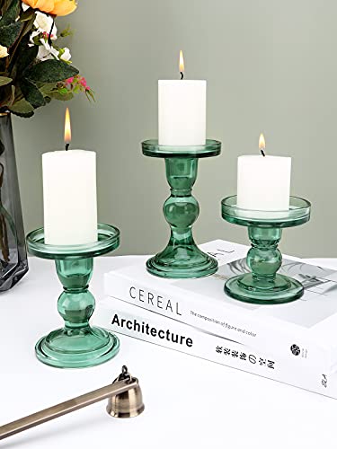 Lewondr Glass Candle Holders, 3 Pieces Crystal Clear Candlesticks with Elegant Design for Pillar Taper Candle and Tea Light, Home Table Living Room Wedding Party Decorations Home Décor - Green