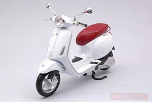 maisto scale model compatible with vespa primavera 150 white 1:12 mi32721w