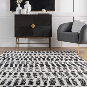 nuLOOM Orchid Treaded Striped Shag Area Rug, 7' 10" x 10', Black And White