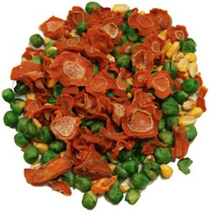 Happy Hearts Treat Shop Garden Bites Carrots and Peas Bird Treats for Cockatiels, Conures 4 oz.